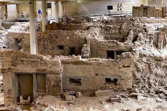 Akrotiri private tour, bu licensed guide , with transfer - Introduction