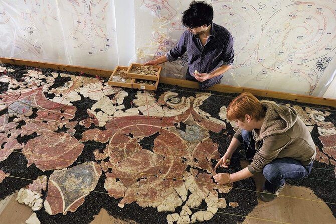 Akrotiri private tour, bu licensed guide , with transfer - The Itinerary in Detail