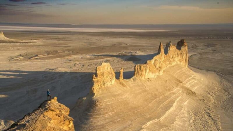 Aktau: 3-Day Mangystau Jeep Tour with Camping - Key Points