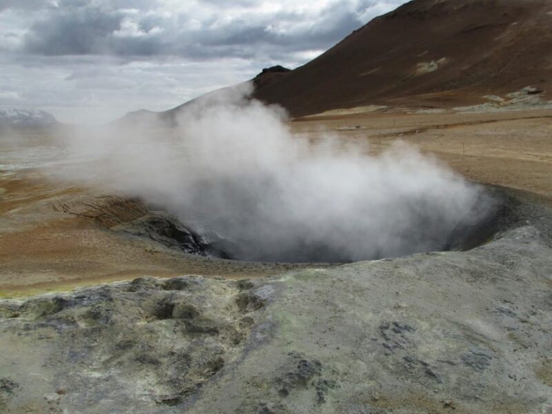 Akureyri: Goðafoss, Dettifoss, and Lake Myvatn Tour - The Lake Mývatn Experience