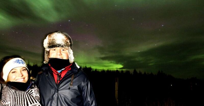 Akureyri: Hunt for the Northern Lights Photography Tour - Key Points