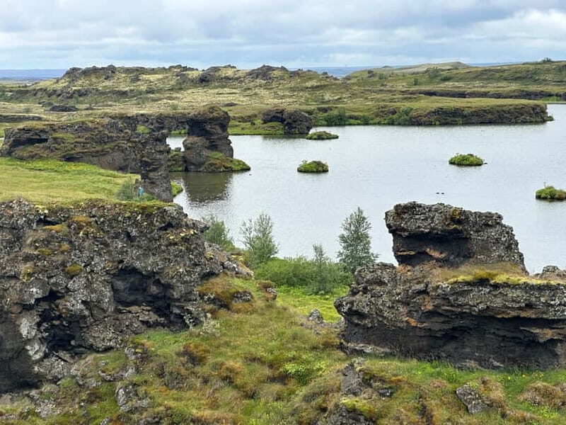 Akureyri: Lake Mývatn & Waterfall of the Gods - Private Tour - Exploring the Natural Wonders of Lake Mývatn