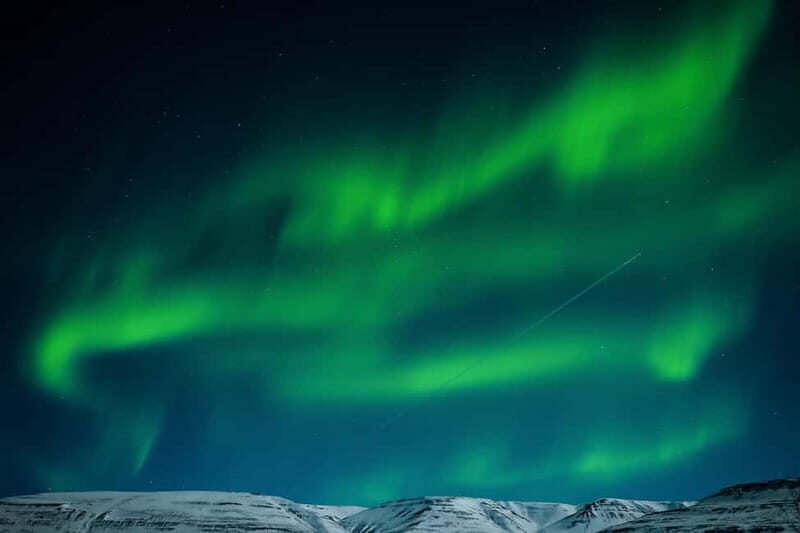 Akureyri: Northern Lights Hunt with Forest Lagoon Entry - FAQ