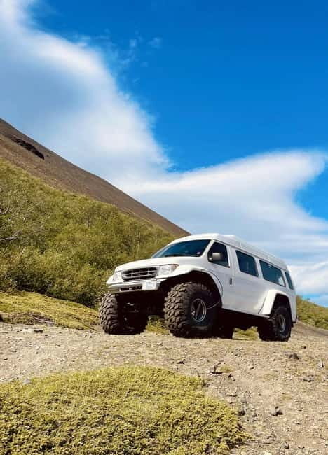 Akureyri: Super Jeep Tour with Icelandic Snacks - Key Points
