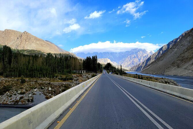 Al Inclusive 10 Days Luxury Tour to Skardu and Hunza Valley - Discovering Gojal Valley and Attabad Lake
