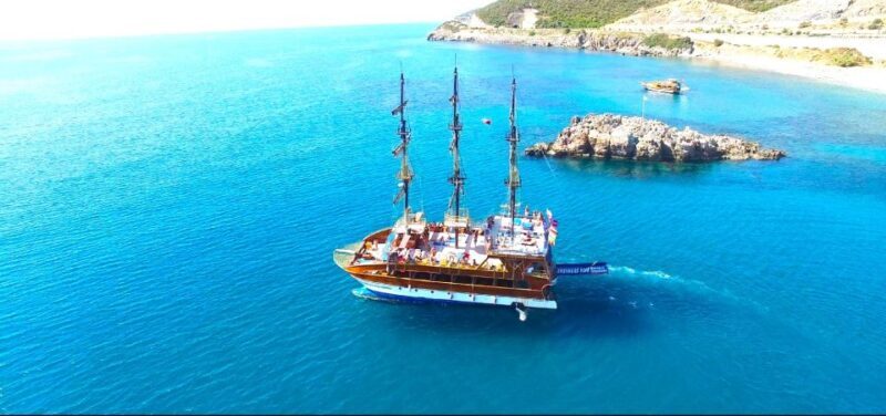 Alanya Catamaran Boat Trip with Swim Stops & Sunbathing - Starting Out: From Harbor to the Open Sea