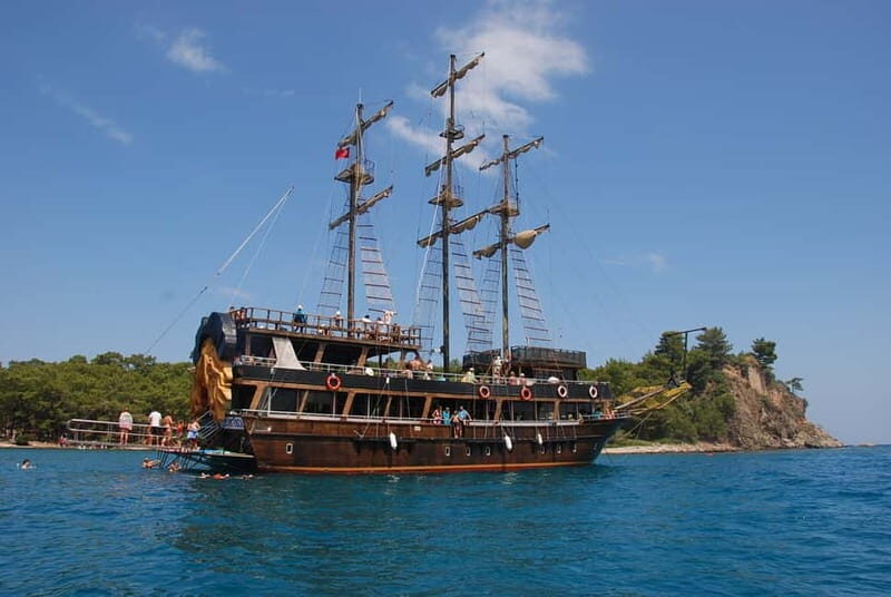 Alanya: Luxury Pirate Boat Trip w/Meal, Drinks and Pickup - What to Expect on the Water