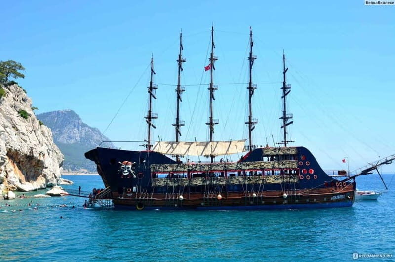 Alanya: Pirate Boat Party with Foam, Disco, Lunch & Drinks - The Highlight: The Foam and Disco Party
