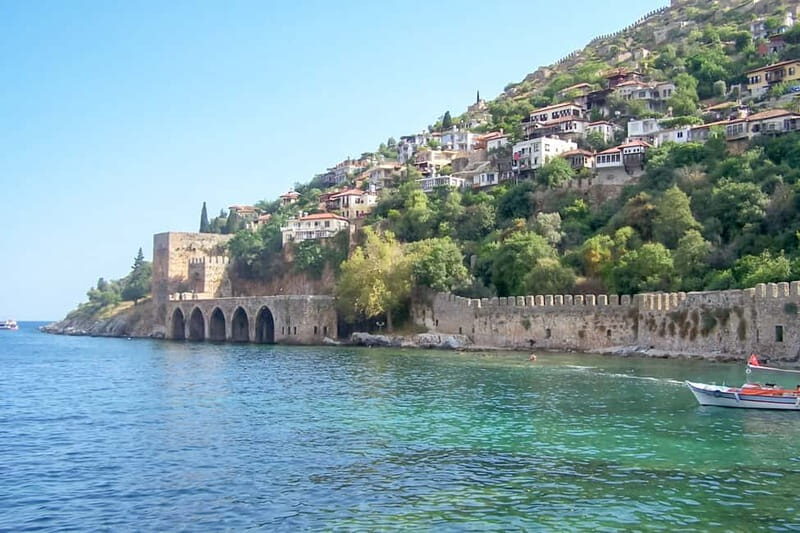 Alanya: Pirate Boat Trip with Lunch and Drinks - Key Points