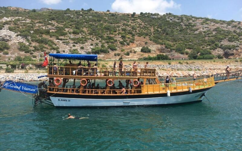 Alanya Relaxing Family Boat Tour Without Foam And Loud Music - Key Points