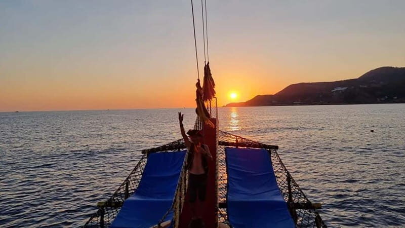 Alanya: Sunset Cruise with Dinner and Foam Party - An Honest Look at the Experience