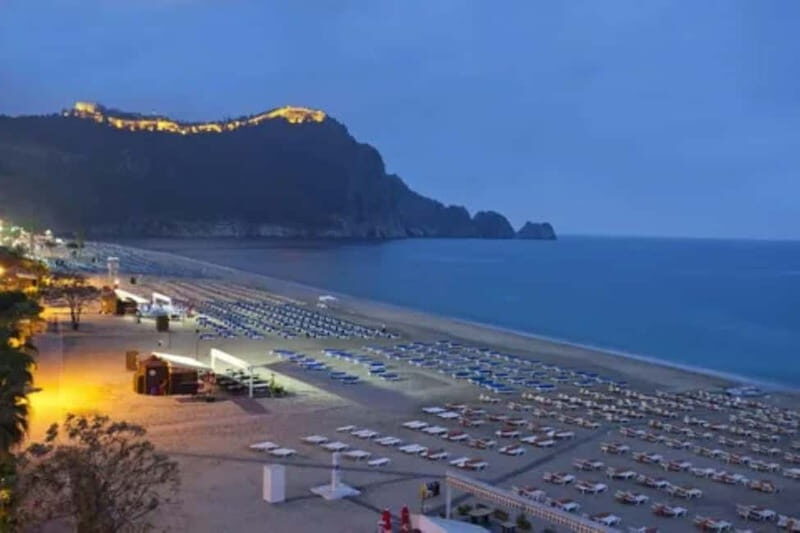 Alanya Sunset Pirate Boat: Music & Foam Party - Key Points
