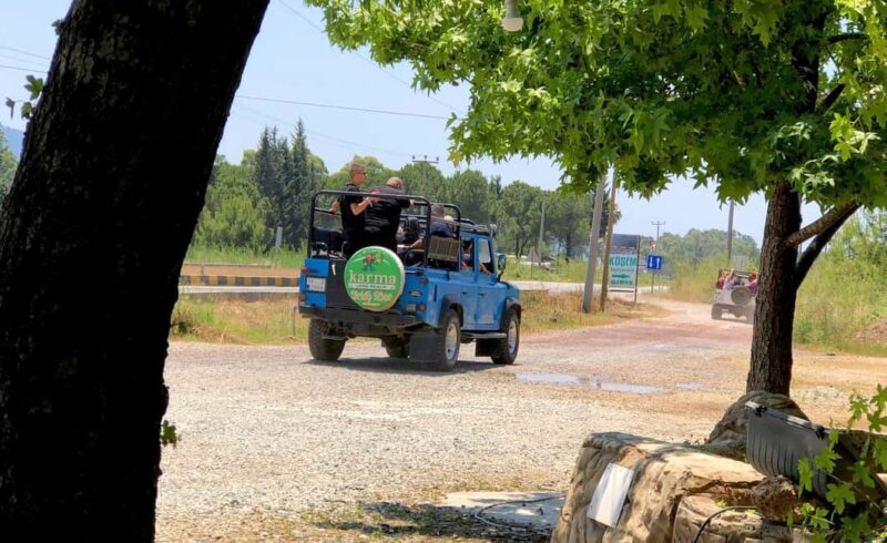 Alanya: Taurus Mountains Jeep Safari & Lunch at Dimcay River - Starting Your Journey: Transportation and Group Size