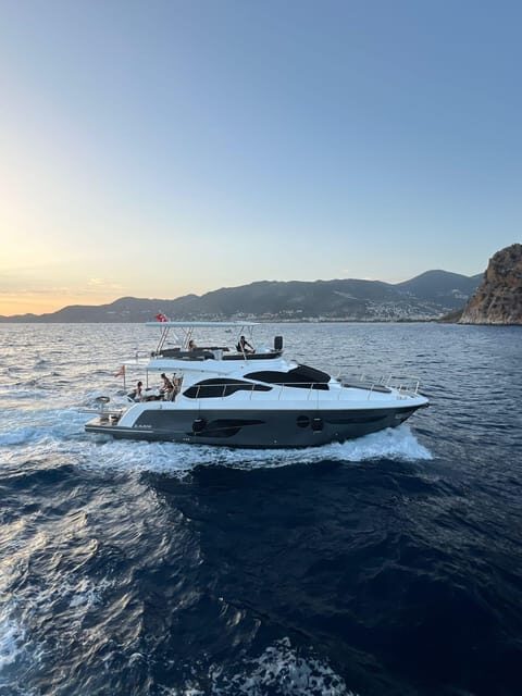 Alanya VIP Yacht Tour: Unlimited Drinks&Party Sunset&Morning - Key Points