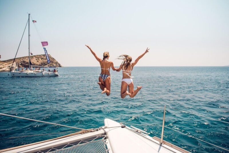 Alanya White Pearl Catamaran Cruise  Scenic Views & Swim - FAQ