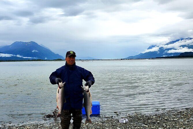 Alaskan Salmon 8-Hour Fishing Experience - Detailed Itinerary and Experience