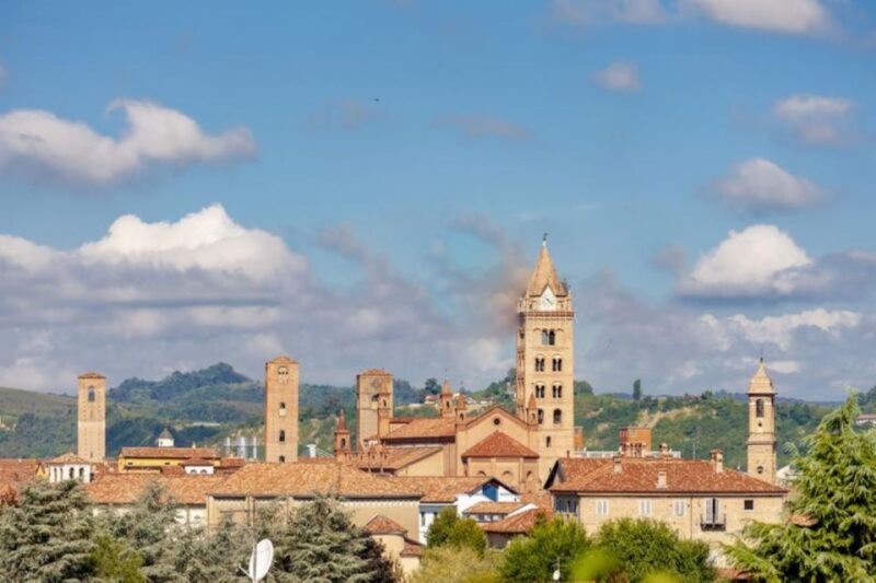 Alba: E-Bike Tour with wine tastin in cellar - Starting Point and Duration