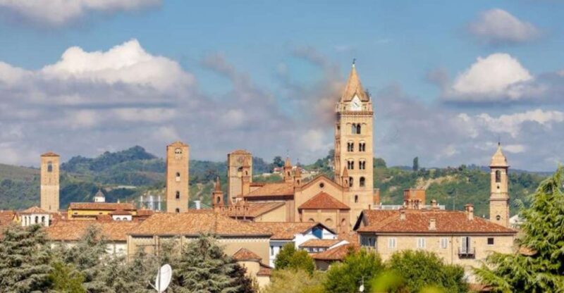 Alba: E-Bike Tour with wine tastin in cellar - Wineries and Tastings
