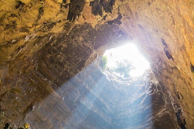 Alberobello, Castellana Caves and Polignano Guided Tour from Bari - Discovering Alberobello: A Fairy Tale Village