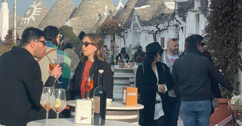 Alberobello: Walking Tour with Food Tasting and Aperitif - A Close Look at the Experience