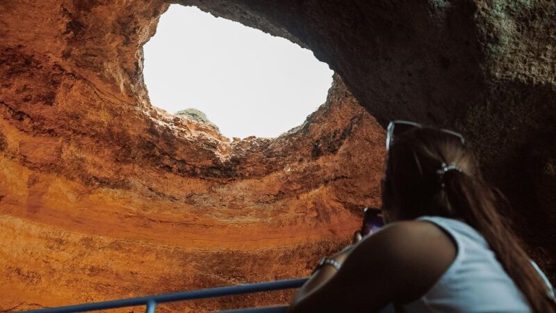 Albufeira: 2.5-Hour Dolphin Watching and Caves Trip - Detailed Itinerary Breakdown