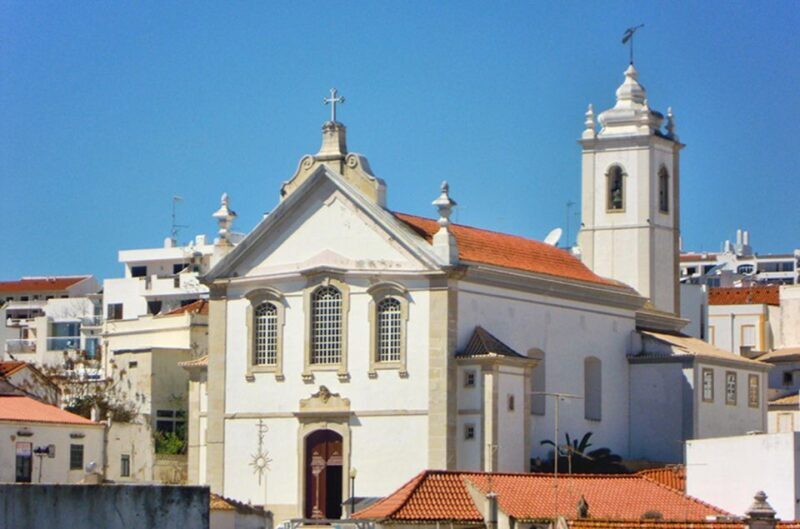 Albufeira: Beaches, Old Town, and Salgados Lagoon Jeep Tour - A Deep Dive into the Jeep Tour