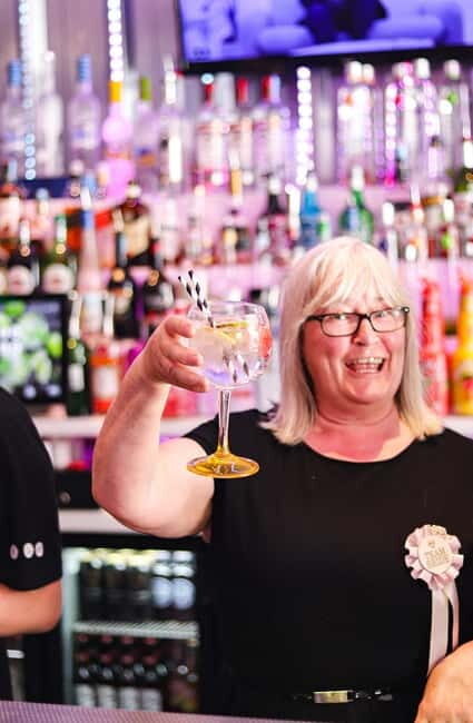Albufeira: Cocktail Making Class and Karaoke Party with DJ - A Closer Look at the Experience