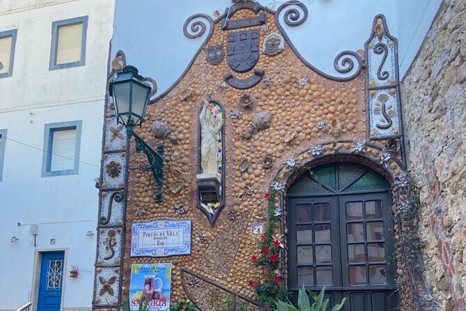 Albufeira History Walking Tour with Wine and Tapas - Exploring the Albufeira Old Town