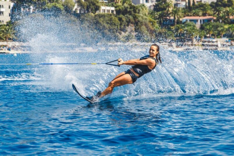 Albufeira: Private Speed-boat Water Sports - Key Points