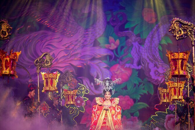 Alcazar Cabaret Show Tickets - Who Should Book This Tour?