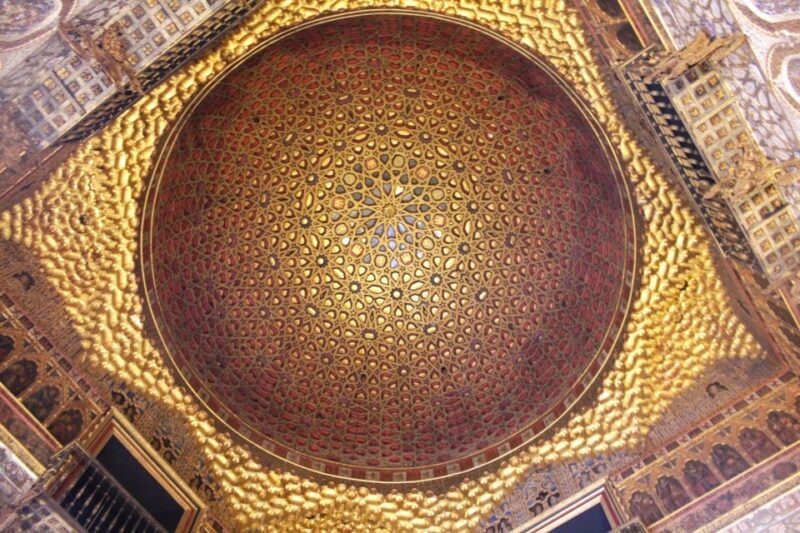 Alcázar Guided Tour & Rooftop Tour - Key Points