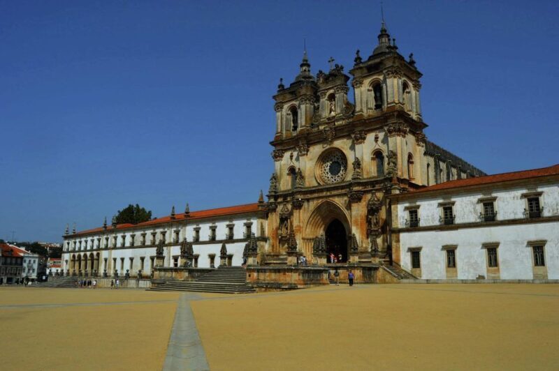Alcobaça and Batalha Monasteries: Private Tour - An In-Depth Look at the Tour Experience