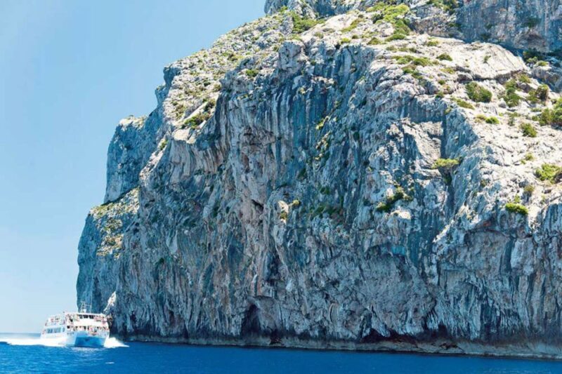 Alcudia: Boat Trip to Cap de Formentor and Formentor - What’s Included and What’s Not