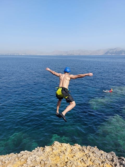 Alcudia: Coasteering Cliff Jumping - How the Tour Unfolds