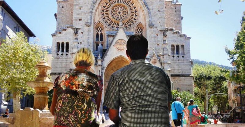 Alcudia/Marratxi: Valldemossa & Soller Tour by Tram & Bus - The Historic Soller Train & Port de Soller