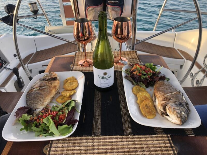 Alcudia: Romantic Sailing Trip with Diner for 2 - The Itinerary in Detail