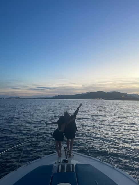 Alcudia Sunset Boat Trip : Music & Drinks with MIKE ROGERS - Key Points