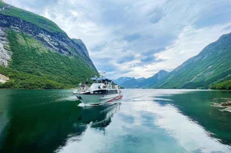 Ålesund-Trandal fjord tour with 3 hours stop at Trandal - Introduction