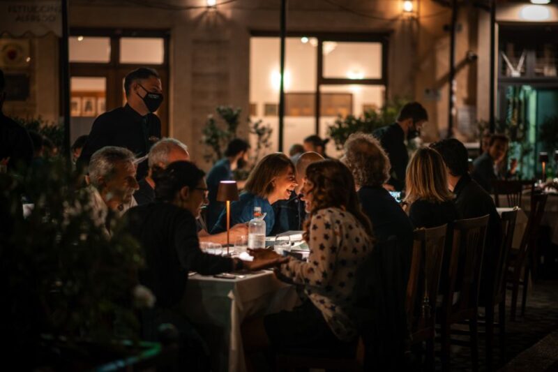 Alfredo alla Scrofa Restaurant in Rome: Eat Like a Star - A Closer Look at Alfredo alla Scrofa