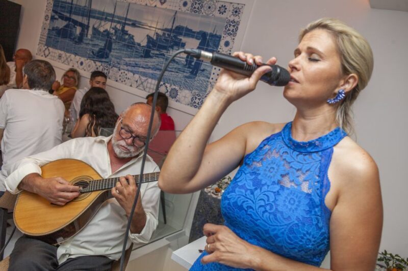 Algarve: Fado Night with 6- Course Algarvian Tapas Dishes - Key Points