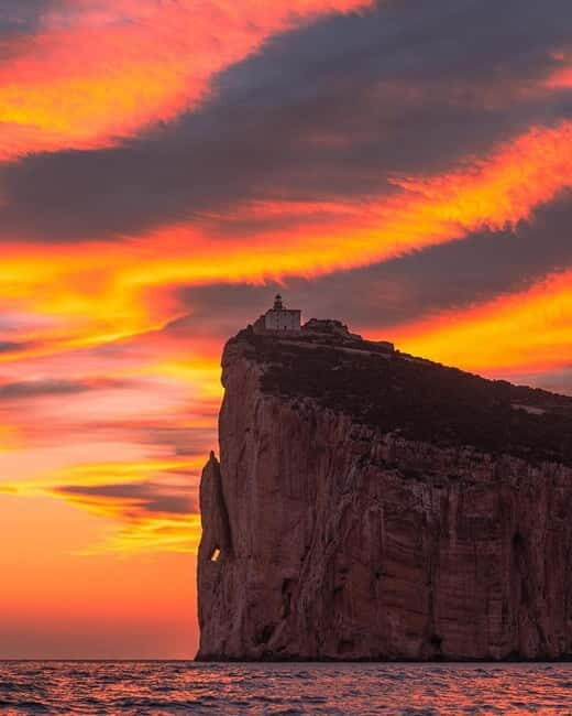 Alghero: boat tour with aperitif at sunset in Porto Conte - An In-Depth Look at the Sunset Boat Tour