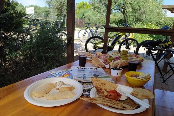 Alghero - Small Beaches Tour by E-bike more aperitif - A Closer Look at the Small Beaches Tour