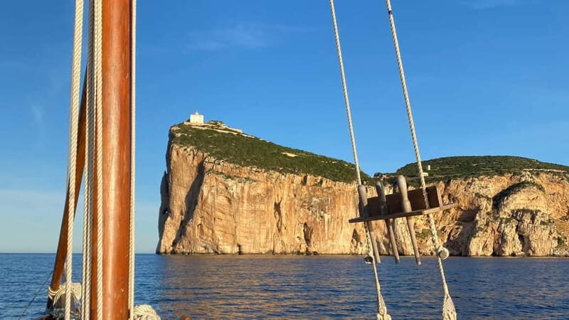 Alghero: sunset sailing tour with aperitif - Who is This Tour Best For?