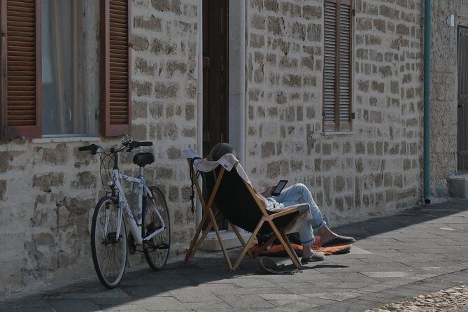 Alghero: walking tour with bilingual local guide - The Sum Up