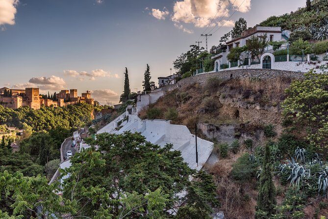 Alhambra, Albaicin and Sacromonte Guided Tour - What Travelers Say