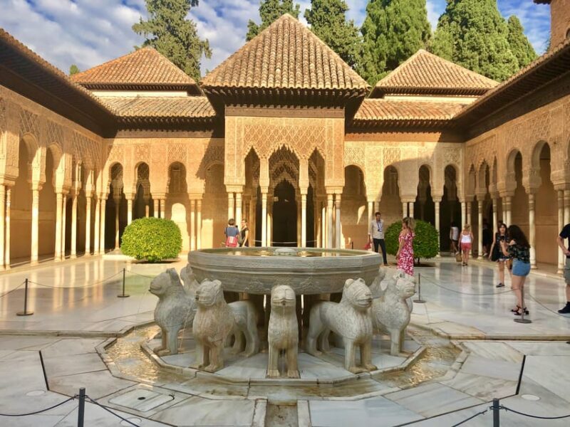 Alhambra: Guided Tour with Fast-Track Entry - Discover the Alhambra: Guided Tour with Fast-Track Entry