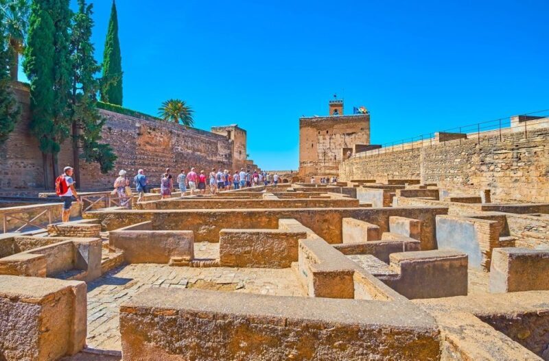 Alhambra Guided Tour with Fast-Track Entry - How This Tour Compares
