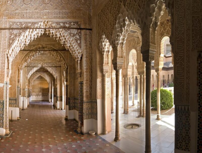 Alhambra Guided Tour with Fast-Track Entry - The Sum Up