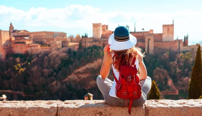 Alhambra Guided Tour with Nasrid Palaces & Gardens - Exploring the Alhambra: What to Expect on the Tour