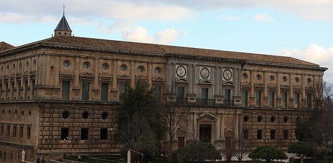 Alhambra Private Tour from Malaga: with transport and skip-the-line-tickets - Introduction